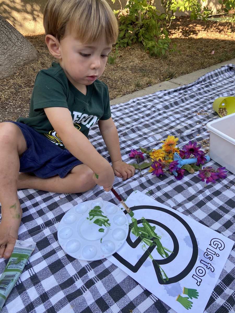 Tot School: The Letter G – This Mama Needs Grace