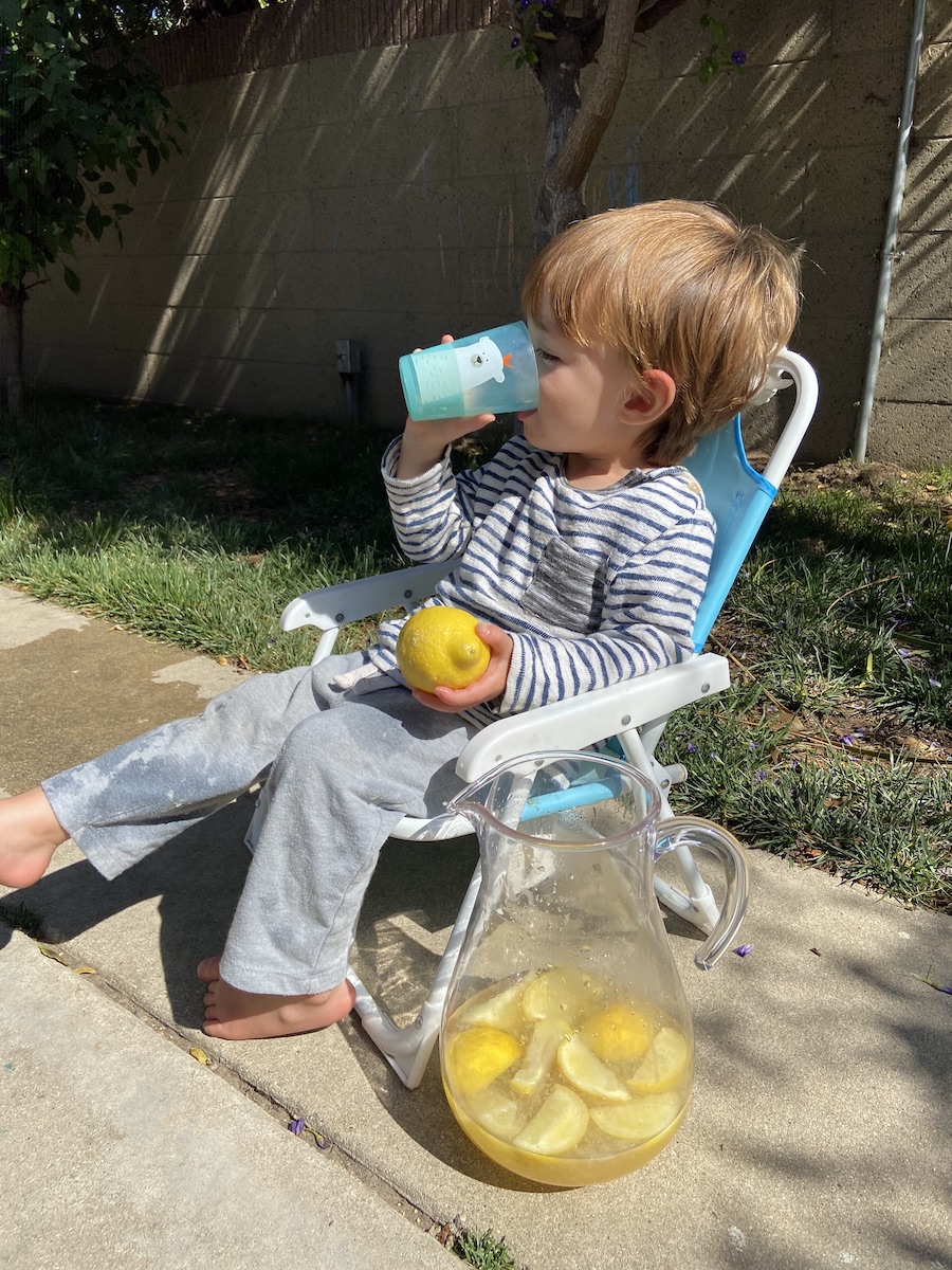 Week of Play: The Color Yellow – This Mama Needs Grace